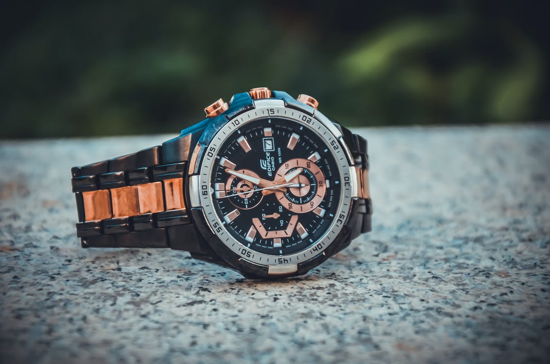 10 Best Solar Powered Watches Reviewed (Updated 2021)